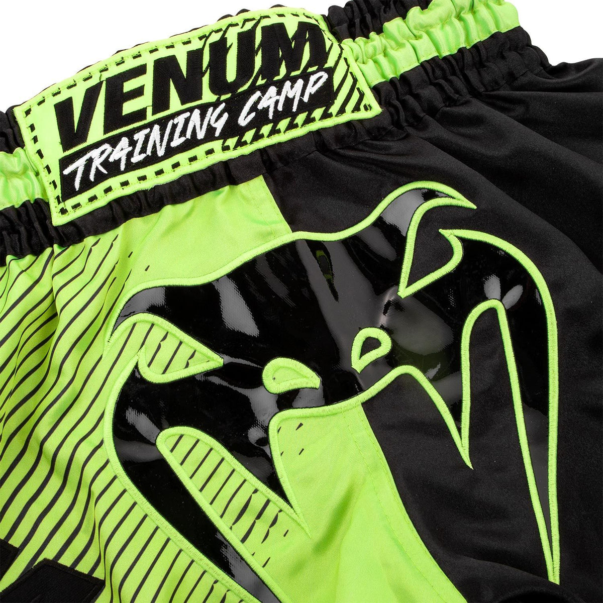 SHORT MUAY THAI VENUM TRAINING CAMP